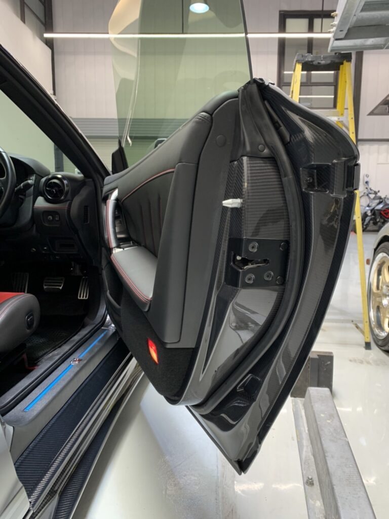 GTR R35 door - P1COMPOSITES: ADVANCED CARBON FIBER COMPOSITES